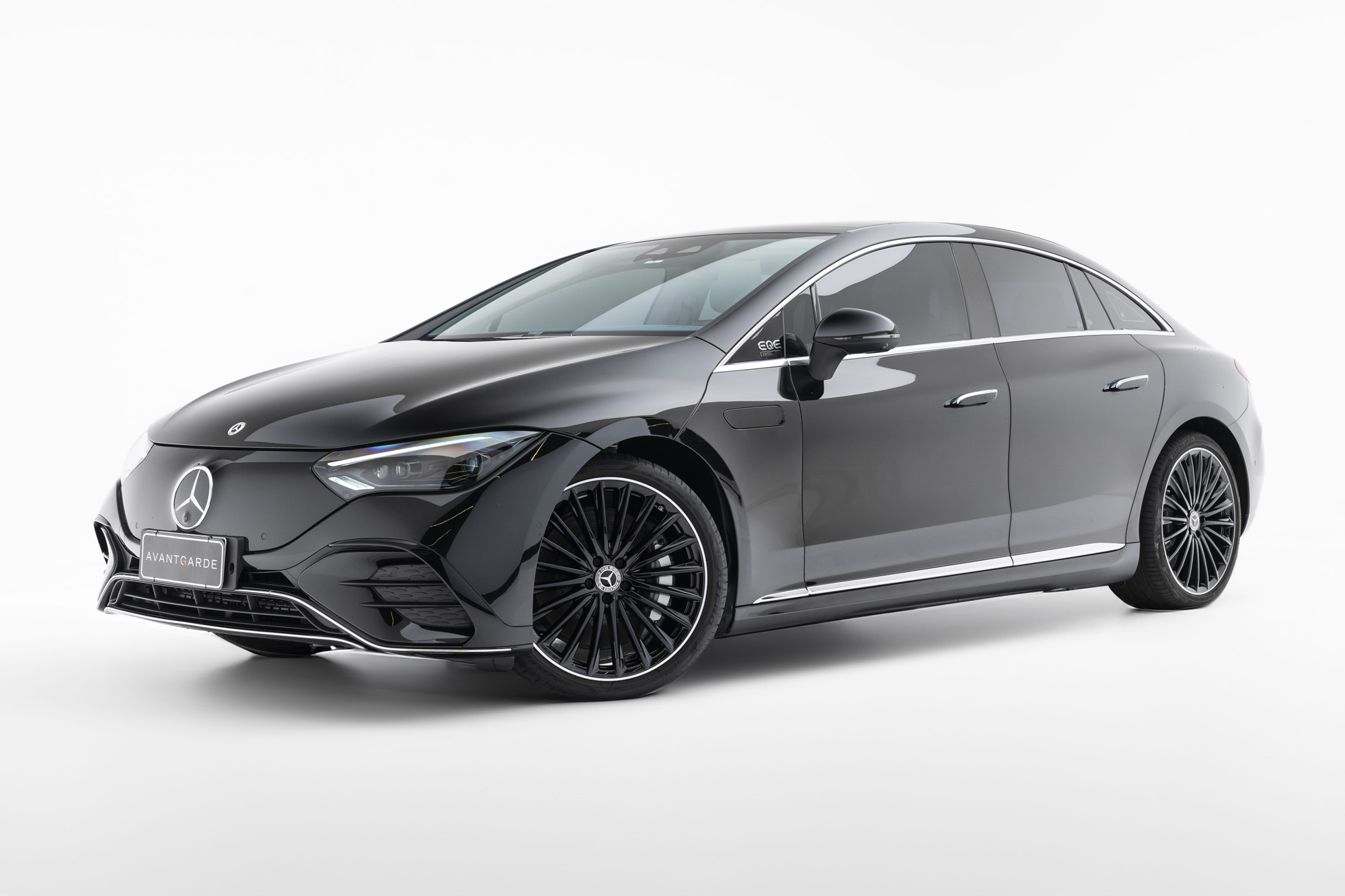 MERCEDES-BENZ EQE 300 EDITION ONE | Avantgarde